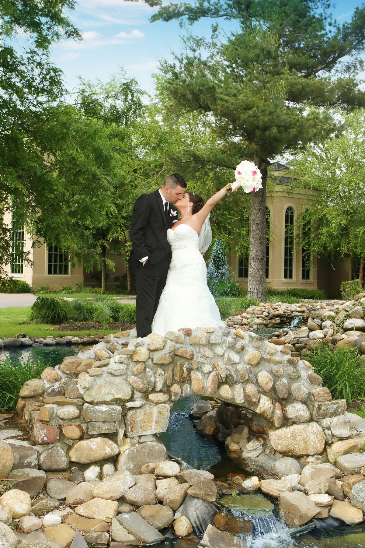 WeddingWire Reviews - 610 Reviews of Weddingwire.com | Sitejabber